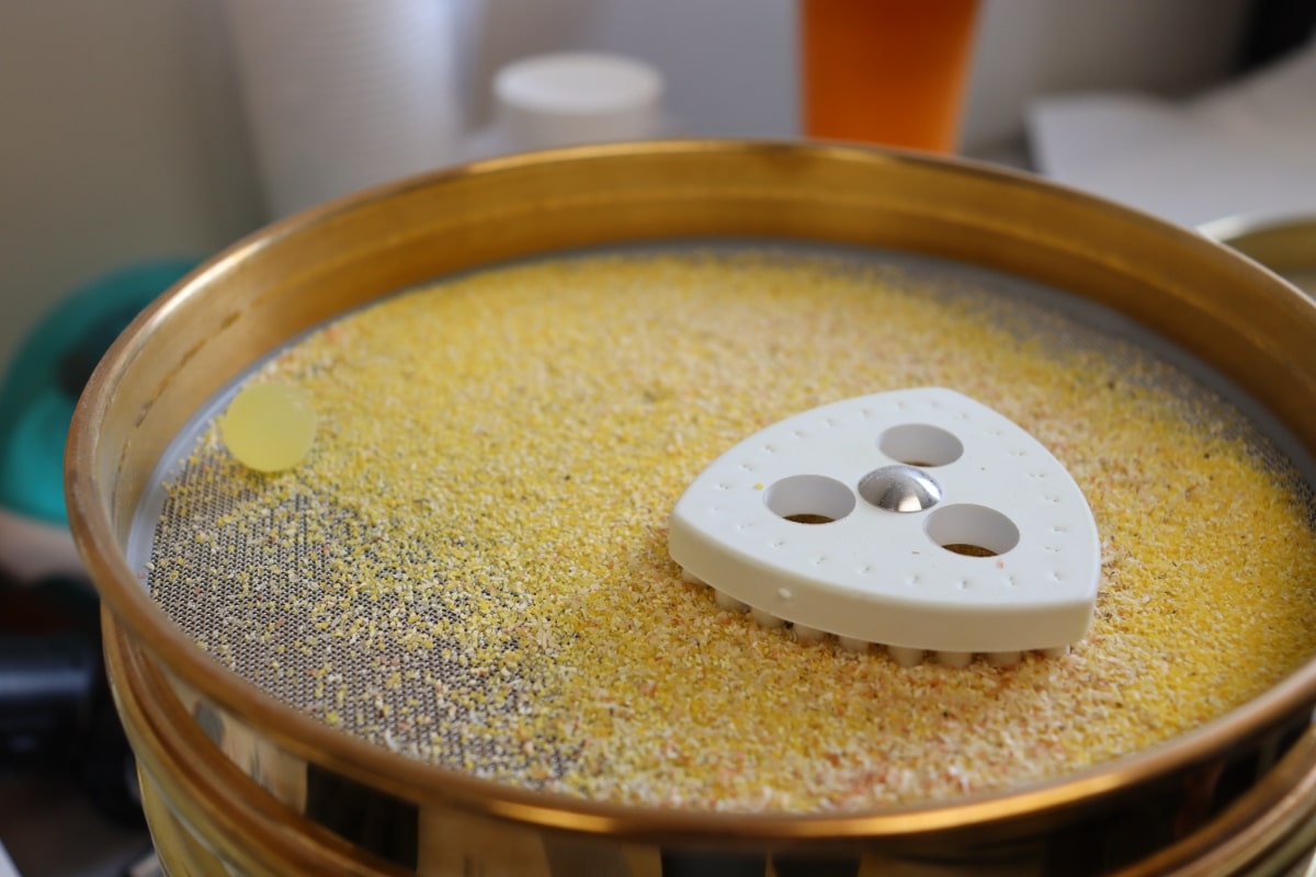 300-Micron Corn Grinding | Star Blends